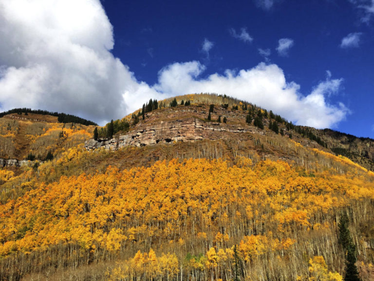 Best fall hikes in Vail To See Aspen Trees' Fall Colors - tworoamingsouls