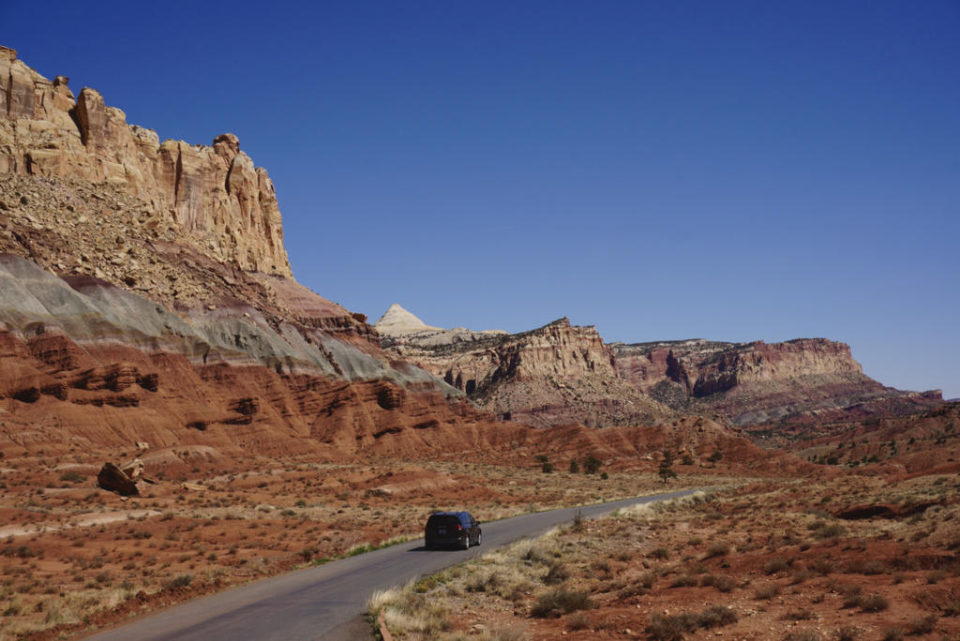 Hanksville Utah Guide (Best Hikes, Viewpoints & Hotels) - Two Roaming Souls
