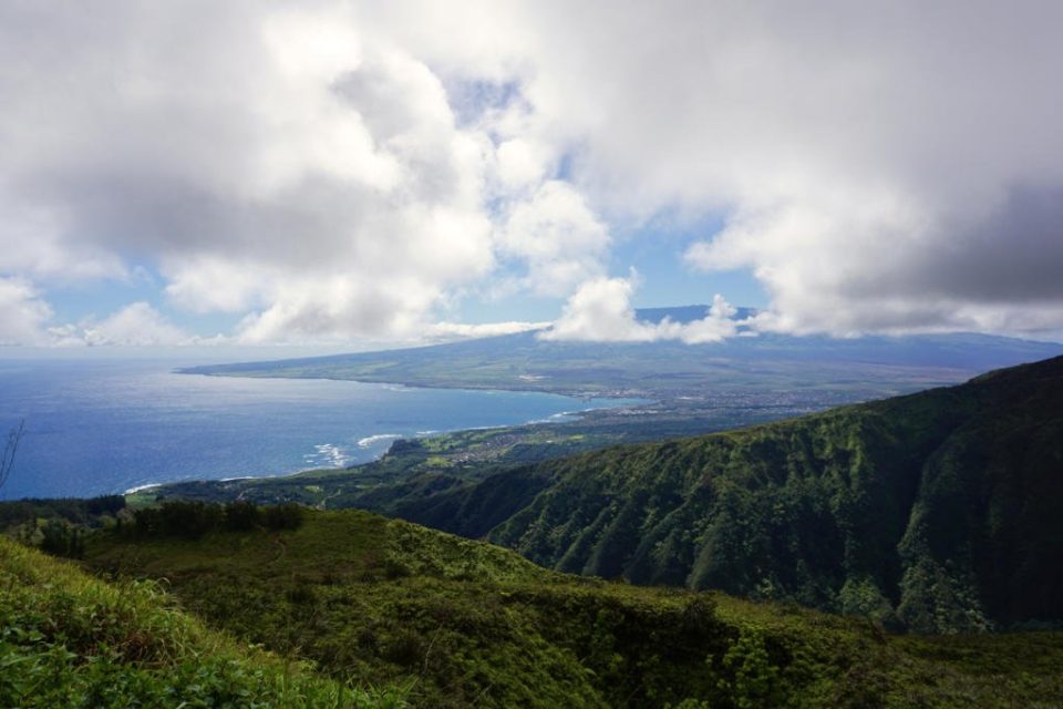Top 10 Best Hikes in Maui | Epic Views, Waterfalls, Black Sand Beaches ...