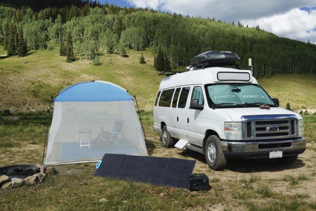Best Portable Solar-Powered Generators For Off-Grid Camping & Vanlife ...