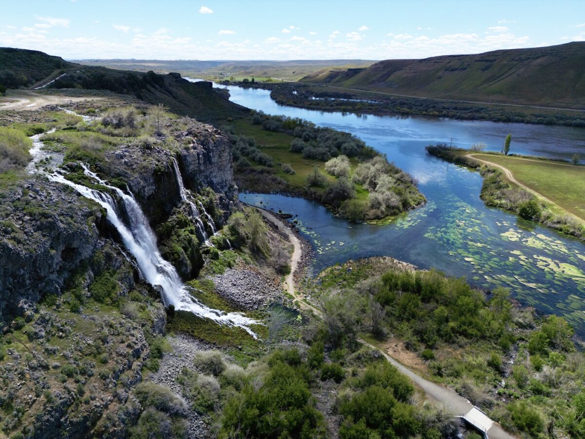 How To Visit Blue Heart Springs: A Hidden Oasis In Idaho - Two Roaming Souls